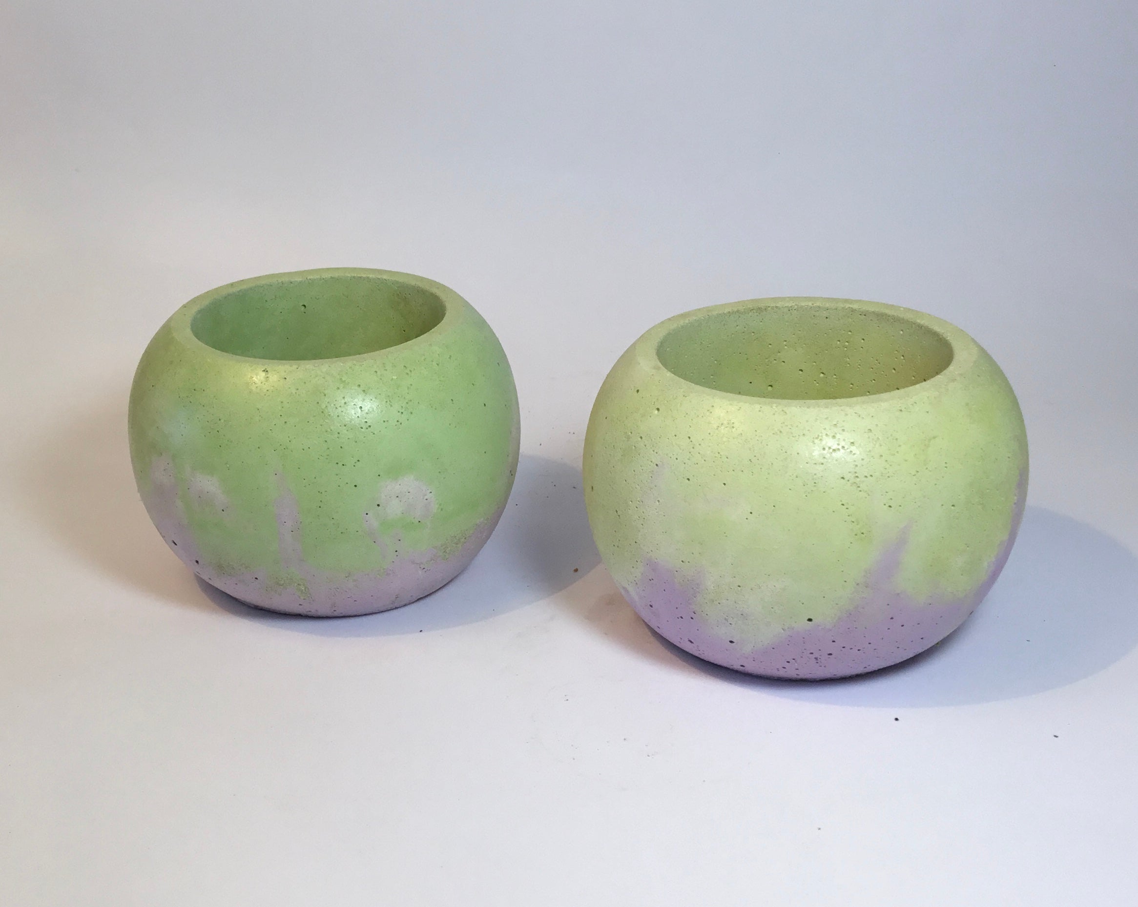 Concrete pots / planters - Medium M20,21 – Coastal Pets